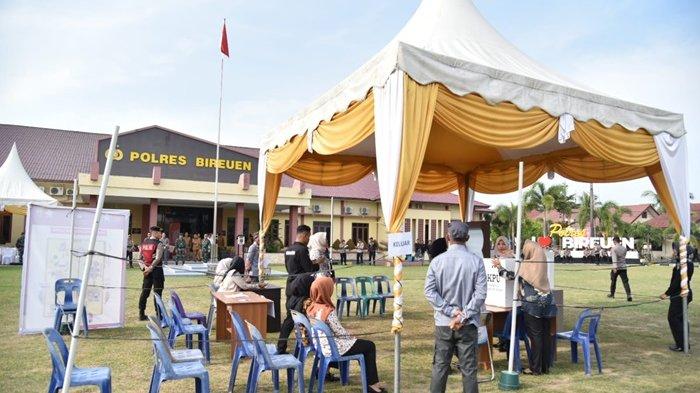 Polres Bireuen Gelar Simulasi Pengamanan TPS Pemilu 2024 - Serambinews.com