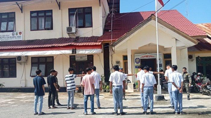Siswa Berkeliaran Saat Jam Sekolah Kian Marak di Meulaboh, Sudah 26 Siswa Diamankan Satpol PP ...
