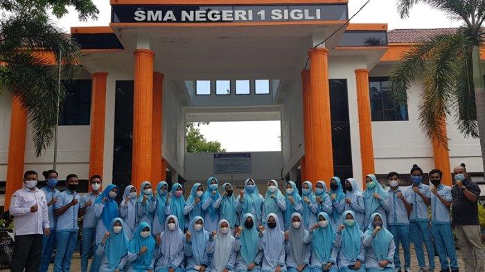 40 Lulusan SMAN 1 Sigli Lulus Usmu di Universitas Negeri, 7 di ...
