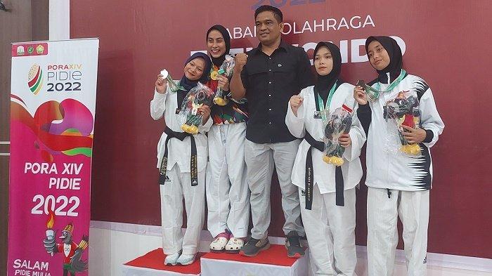 Pidie Hetrik Juara Umum Taekwondo - Halaman all - Serambinews.com