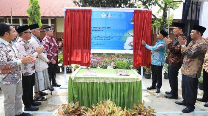 Bupati Aceh Utara Resmikan Program Tahfidz Qur'an untuk SD dan SMP, Ini Targetnya - Serambinews.com