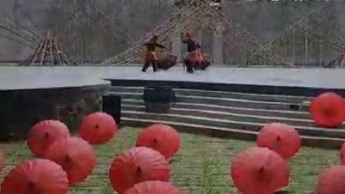Tari Payung Mesikhat Bangsi Alas Tampil di Festival Payung Indonesia di ...