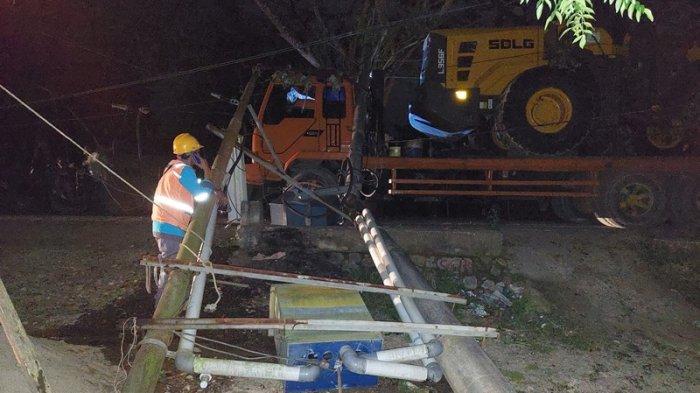 Kabel SUTM Tertarik Truk,PLN: Ketinggian Tiang Sudah Sesuai SOP ...