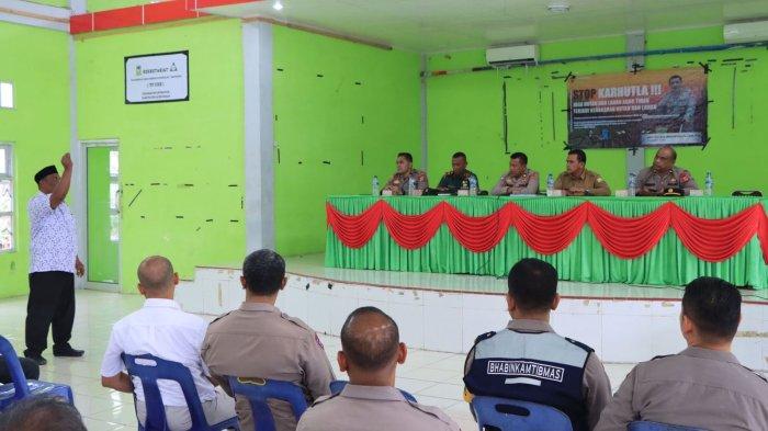 Tim Operasi Karhutla Seulawah Gelar Sosialisasi untuk Keuchik di Indrapuri - Serambinews.com