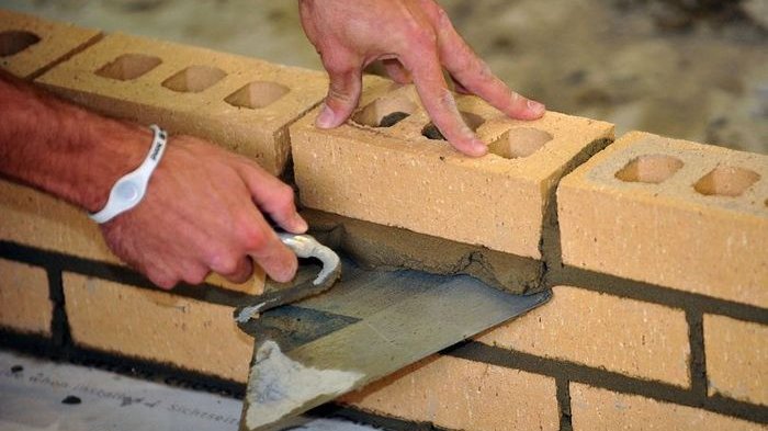 Inggris Cari Lima Belas Ribu Tukang Batu, Gaji 1,6 Juta Rupiah Per ...