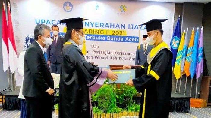 UT Banda Aceh Luluskan 512 Sarjana - Serambinews.com