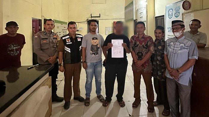 WH Razia Penjual Sop Skengkel di Siang Hari, Pelanggan Lari Tunggang ...