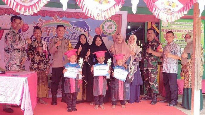 TK Al-Fatihah Ranto Peureulak Aceh Timur Wisuda 14 Lulusan Angkatan ... TK Al-Fatihah Ranto Peureulak Aceh Timur Wisuda 14 Lulusan Angkatan ...