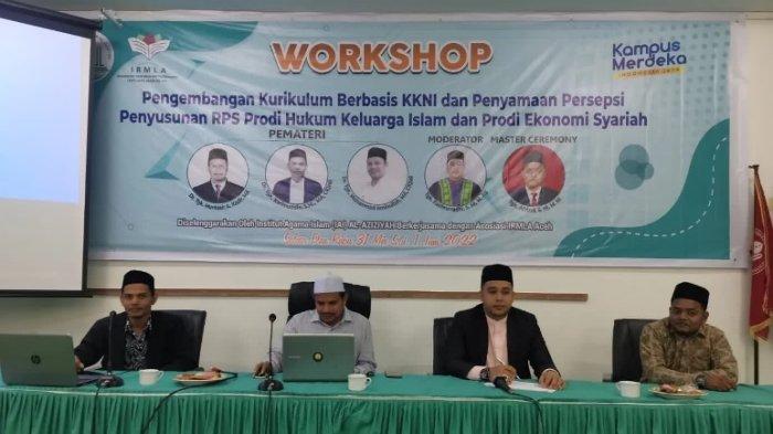 Perbaiki Mutu Lulusan, FSEI IAI Al-Aziziyah Samalanga dan IRMLA Aceh Gelar Workshop Kurikulum ...