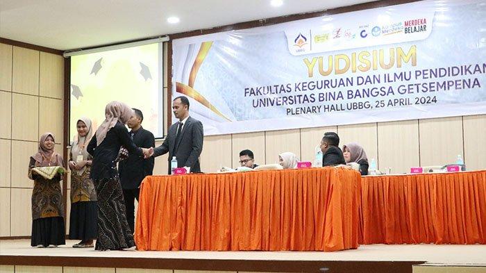 186 Lulusan S1 FKIP UBBG Diyudisium, Dekan: Terus Berinovasi dalam ...