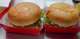 Hamboo, bukan Burger Biasa - Serambinews.com