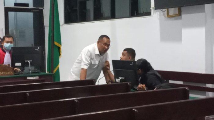 Terlibat Korupsi Jalan Inamosol, Eks Kadis PUPR SBB Thomas Wattimena ...