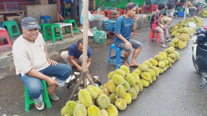 Durian Mulai Musim Jelang Ramadan, Dijual dengan Harga Mulai dari Rp 20 ...