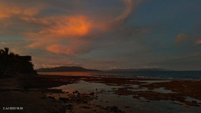 Tak Hanya Sunrise, Lawena Beach di Hutumuri Juga Tawarkan Biasan Cahaya ...