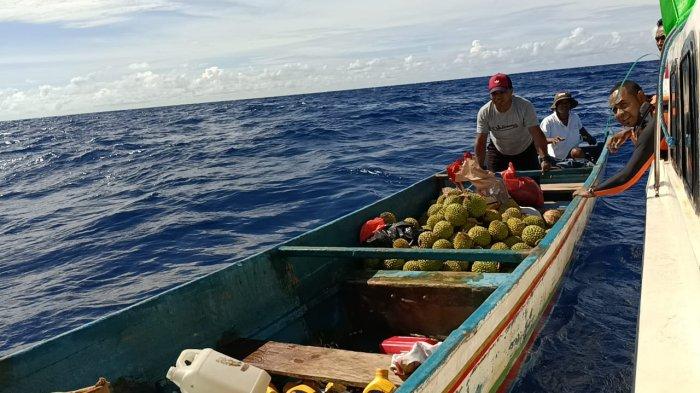 Terombang-ambing di Lautan, 8 Bersaudara Ini Ditemukan Selamat di ...