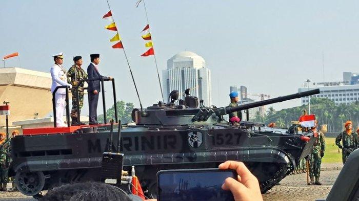 Mengenal Tank Amfibi Marinir yang Dinaiki Jokowi saat Inpeksi Pasukan ...