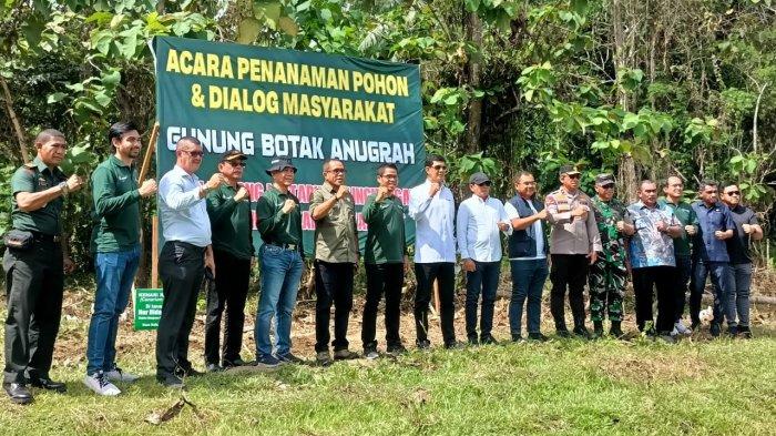 PT. Antam Berencana Kelola Tambang Emas di Gunung Botak, Pemprov Maluku Sambut Baik ...