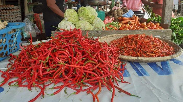 Faktor Cuaca, Harga Bumbu Dapur Merangkak Naik di Pasar Piru ...