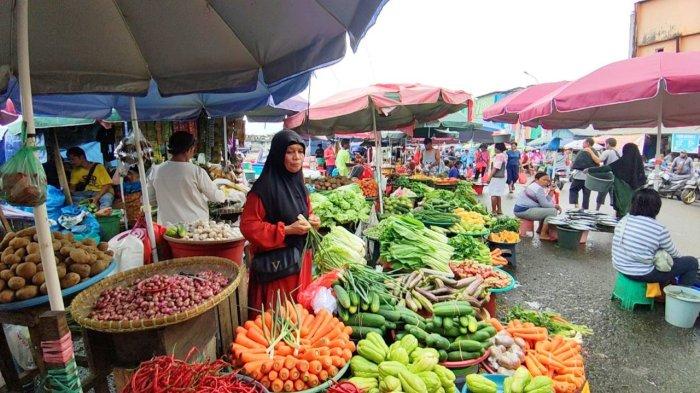 Pasokan Melimpah di Pasar Mardika Ambon, Sayur Mayur Dijual Serba Rp. 5 ...