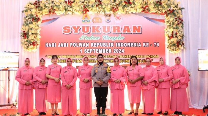 Syukuran Hari Jadi Polwan ke-76 di Polres Buru-Maluku Berlangsung Meriah - Tribunambon.com