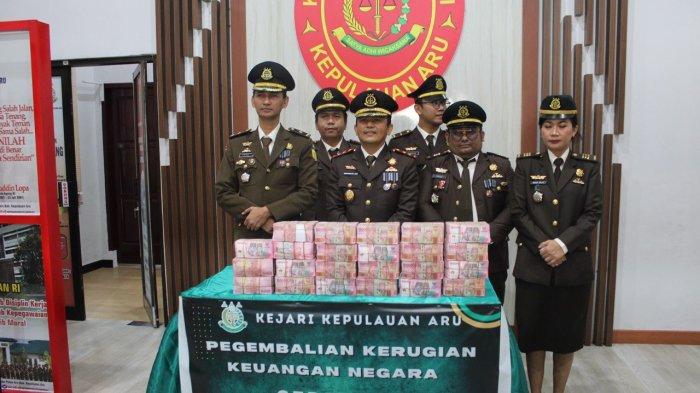 Kejari Aru Maluku Berhasil Selamatkan Uang Negara Senilai Rp 2 Miliar Lebih - Tribunambon.com
