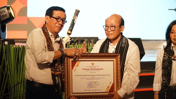 Brace, Kemenkumham Maluku Sabet Dua Penghargaan Bidang Kekayaan Intelektual - Tribunambon.com