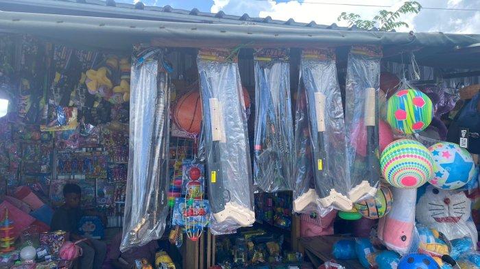 Pedagang Senjata Api Mainan Raup Untung Besar Saat Libur Lebaran ...