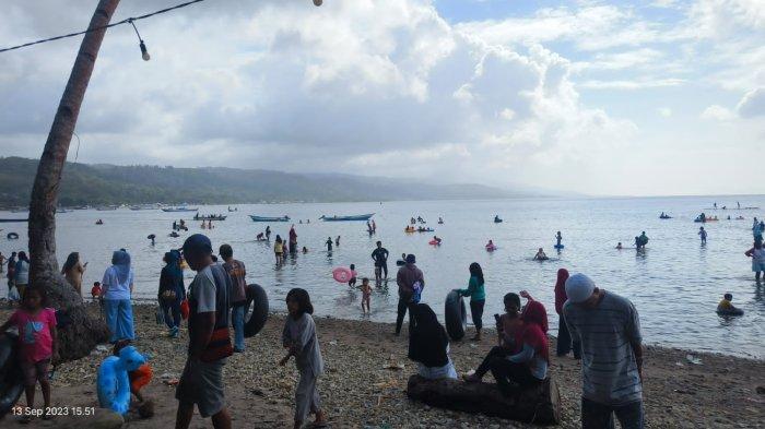 Tradisi Husafara Negeri Hitu Ramai Dipadati Wisatawan Lokal ...