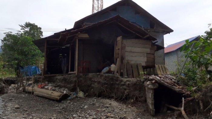 Sempat Dilanda Cuaca Buruk, Rumah Warga di Dusun Tanah Goyang Rusak ...