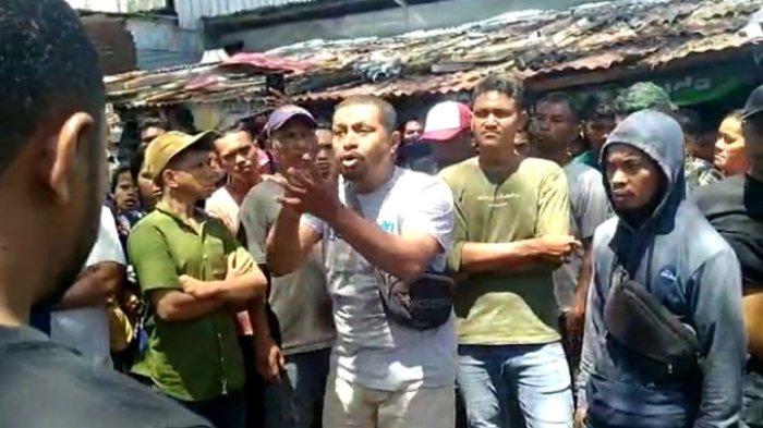 Warga Arema Batu Merah Ambon Menolak Digusur, Sebut Putusan Pengadilan ...