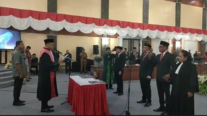 Sah! 3 Pimpinan Definitif DPRD Maluku Tengah Dilantik, Herry Haurissa Jabat Ketua - Tribunambon.com