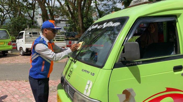 Ratusan Angkot Terjaring Razia Dishub Ambon, Ini yang Diperiksa ...