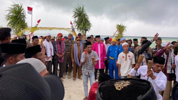 Tarian Dabus, Pengiring Pembukaan Sasi Gurita di Negeri Kataloka Seram ...