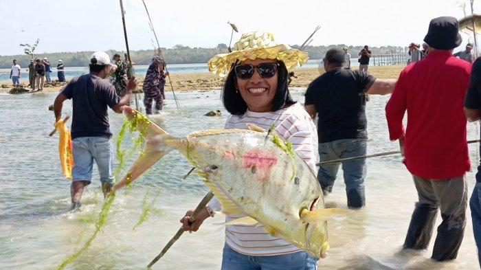 Ada Tradisi Bameti Bersama di FPMK, Ratusan Masyarakat Padati Ohoi ...