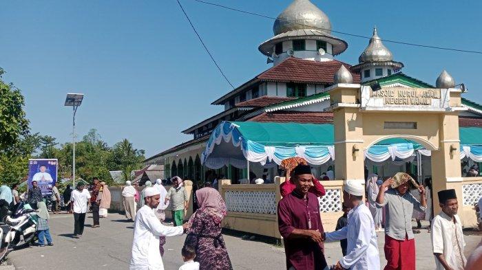 Masyarakat Negeri Wakal Maluku Sudah Salat Ied Fitri Hari Ini ...
