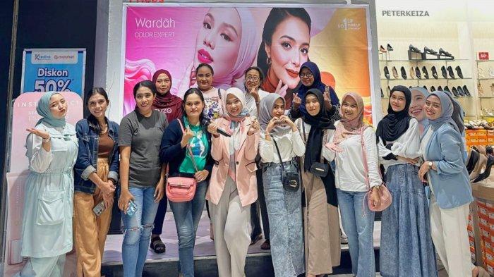 Wardah Beauty Ambon Gelar Color Expert Class Bagi Belasan Pelanggannya ...