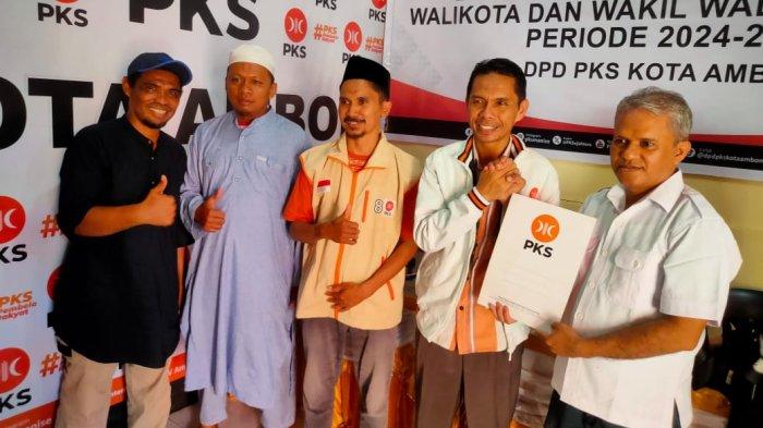 Ingin Maju Jadi Calon Wakil Wali Kota Ambon, Yusuf Wally Sudah Ambil Formulir Pendaftaran di PKS ...