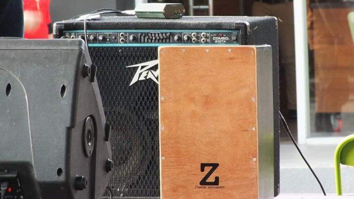 Zhamar Percussion, Merek Lokal Alat Musik ‘Cajon’ Ambon Laris di ...