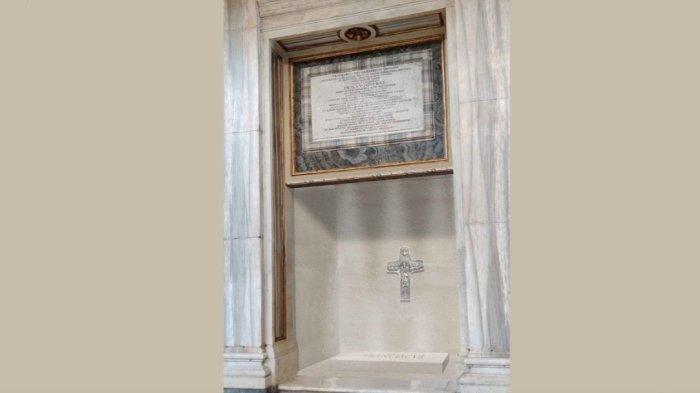 Penampakan Makam Paus Fransiskus, Terbuat dari Marmer Asal Liguria ...