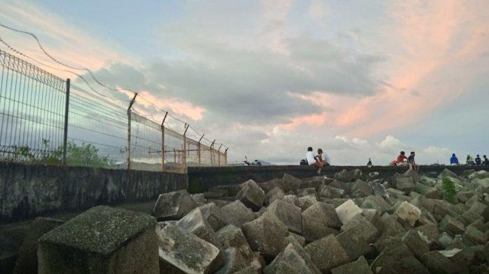 Berburu Foto Cantik di Pantai Batu Kotak - Pulau Ambon, Super ...