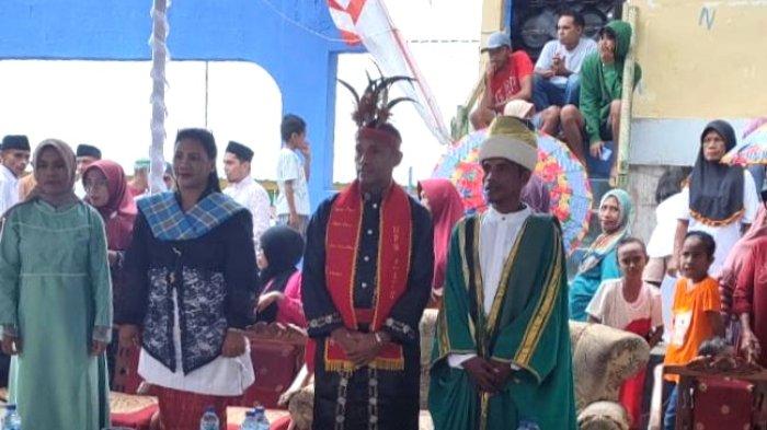 Dikukuhkan Jadi Raja, Umar Tuharea Minta Dukungan Doa Warga Tengah ...