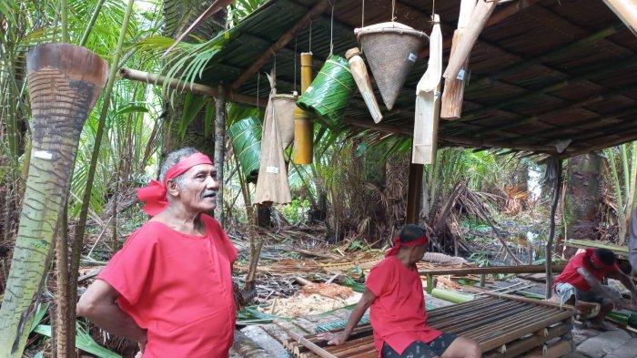 Kisah Talahatu Anak Negeri Rutong Bertahan Mengolah Sagu Secara ...