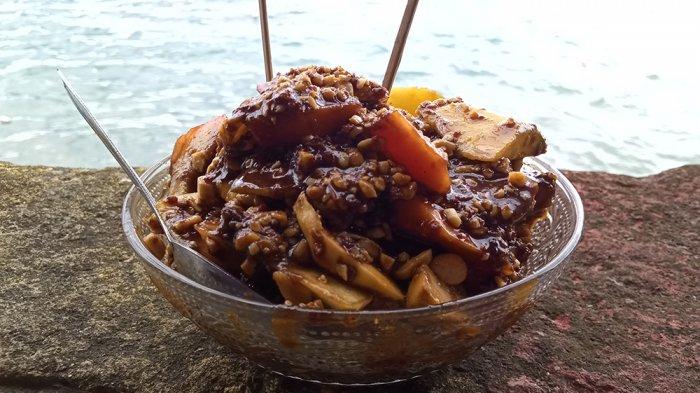 Itinerary Liburan Seharian di Ambon, Bisa Mampir Makan Rujak di Pantai ...