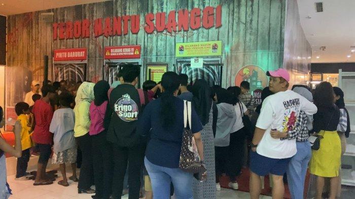 Puluhan Anak Muda Uji Nyali di Rumah Hantu Suanggi MCM Ambon ...