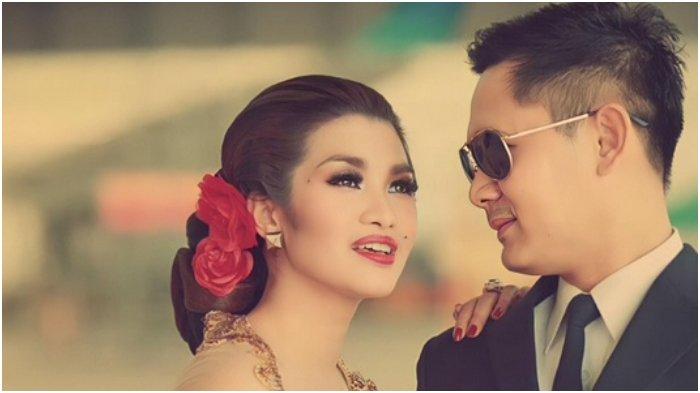 17 Tahun Bersama, Ini yang Dirasakan Fitri Carlina Selama Menikah dengan Hendra Sumendap ...