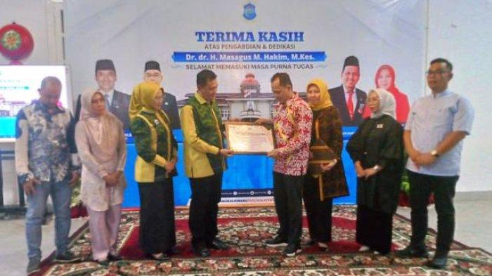 Masagus M Hakim Resmi Akhiri Tugas sebagai Kadinkes Pangkalpinang ...