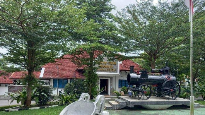 Museum Timah Fasilitasi Wisatawan Naik Pownis City Tour Gratis ...