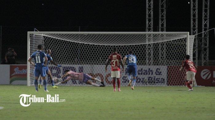 Sukses Persulit Eber Bessa di Leg 1, Pemain Persib Bandung Ini Tetap ...