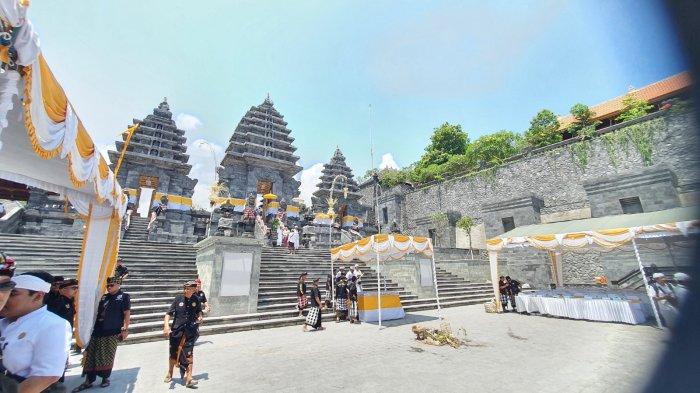 Pura Penataran Agung Ratu Pasek di Klungkung Miliki Lift, Jadi Pura ...