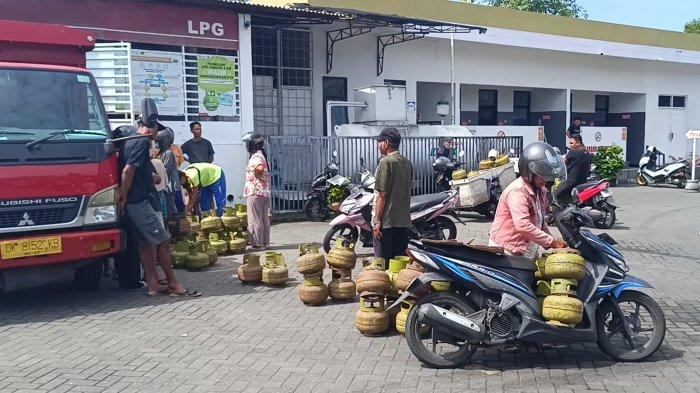 Distribusi Gas LPG 3 Kilogram di Jembrana Bali Masih Stabil, Rumah ...